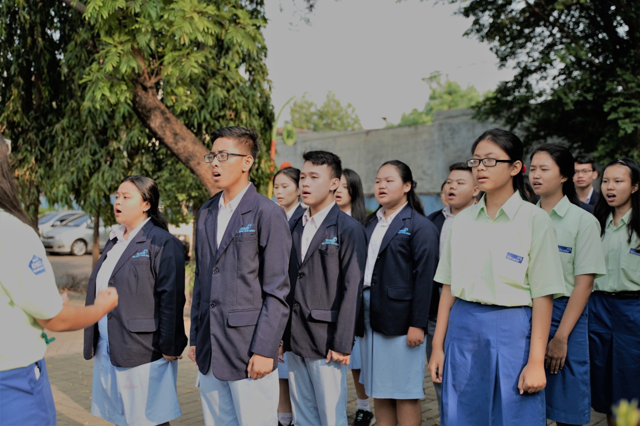 Peringatan Hari Pahlawan Sekaligus Pelantikan Pengurus OSIS dan MPK SMK ...