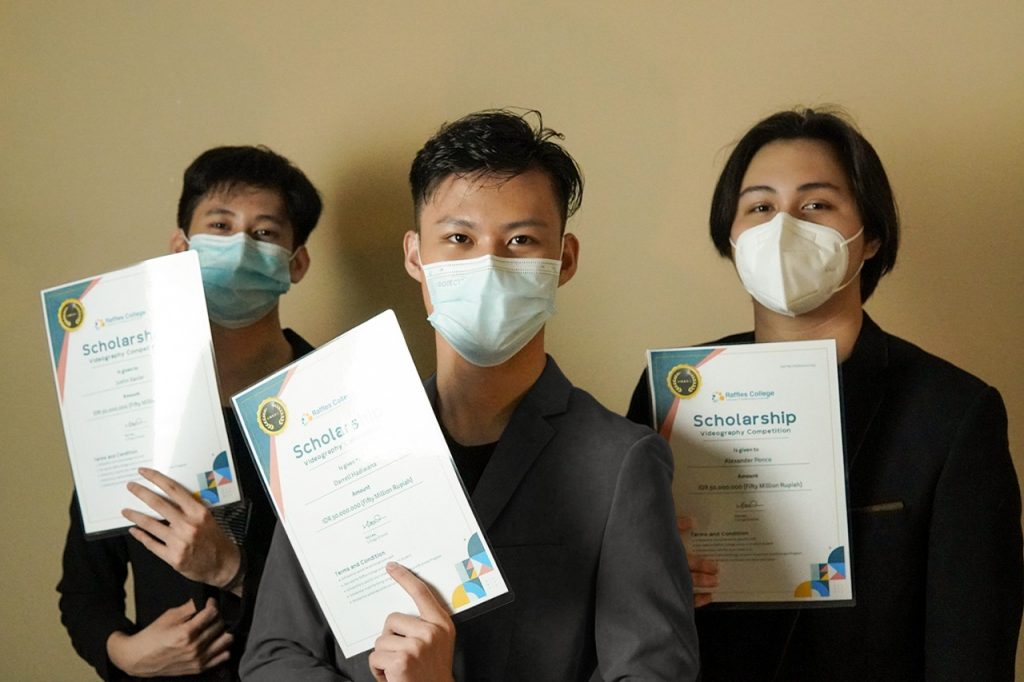 Tim Animasi Damos Raih Juara Fotografi dan Videografi | SMK Strada Daan ...