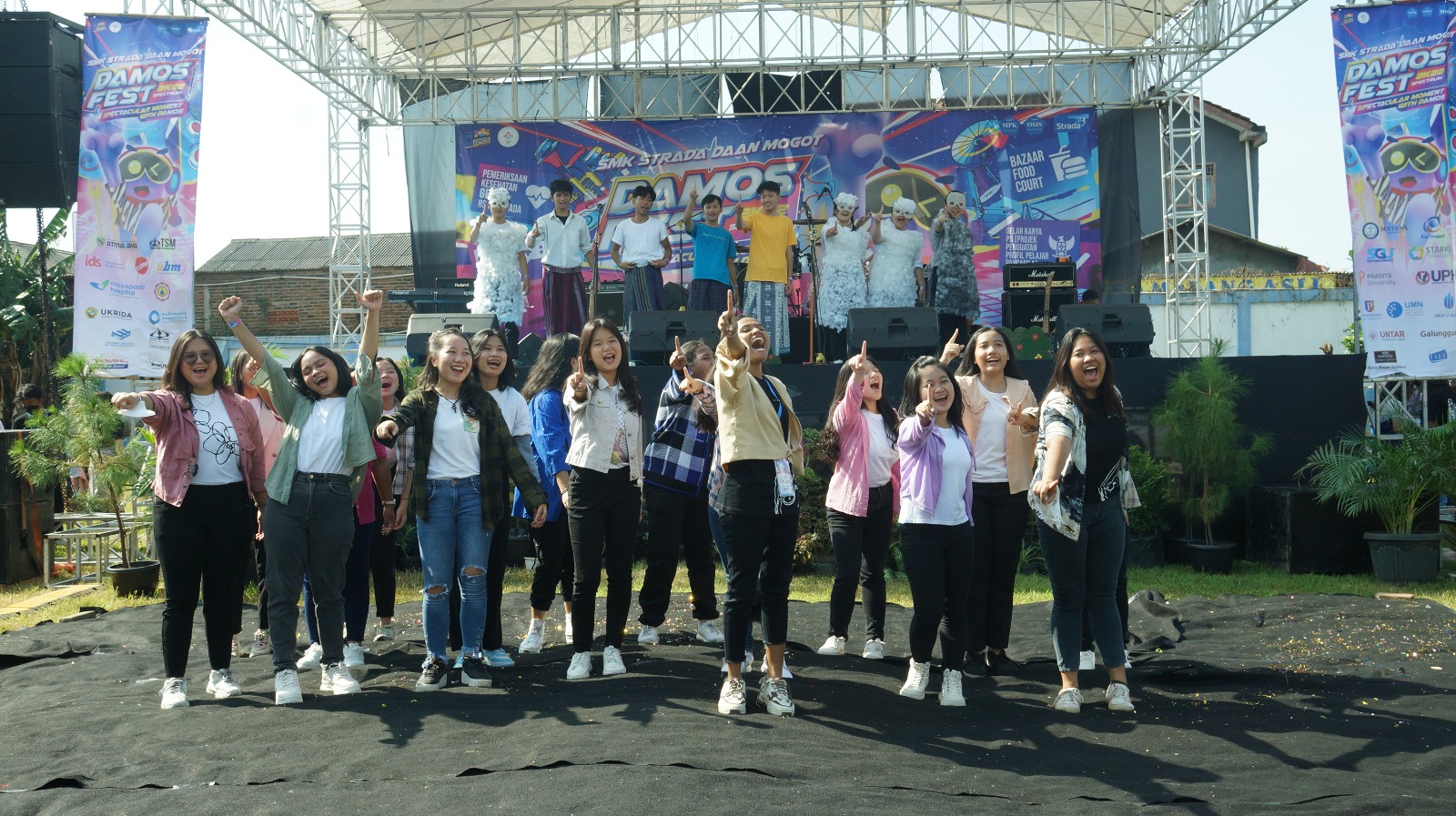 Damosian Sukses Guncang Damos Fest 2022 | SMK Strada Daan Mogot